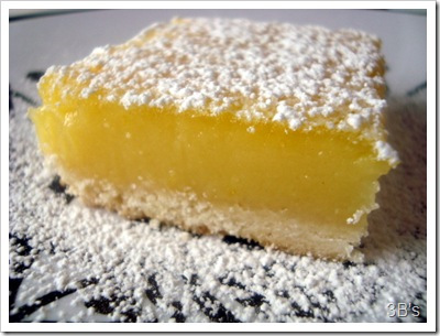 THE BEST FREAKING LEMON BARS ON EARTH - Skinny Daily Recipes