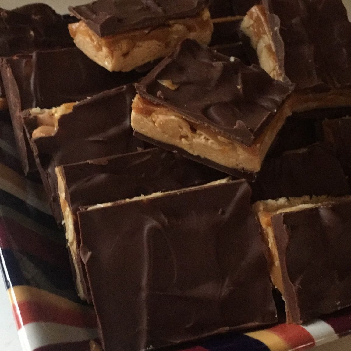 HOMEMADE SNICKERS BAR - Skinny Daily Recipes