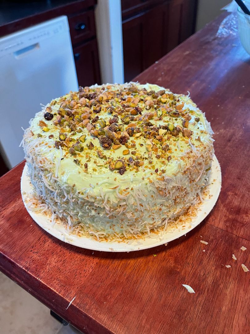 Watergate Cake With Pineapple - Skinny Daily Recipes