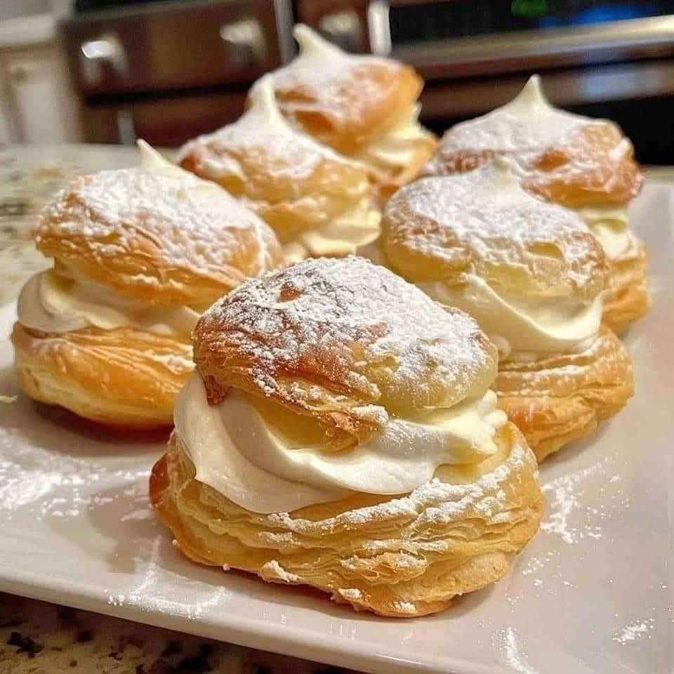 FAMOUS CREAM PUFFS - Skinny Daily Recipes