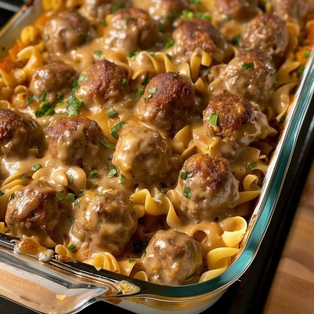 Meatball Pasta Casserole !! - Skinny Daily Recipes